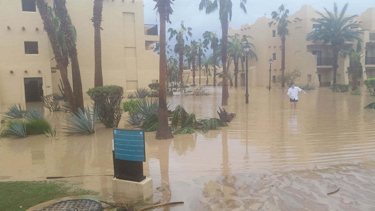 10 People Recount Their Nightmare Vacation Stories