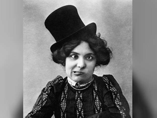 15 Photos Of Victorians Being Silly