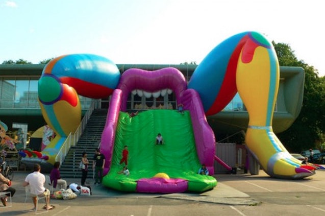 15 Questionable Playgrounds