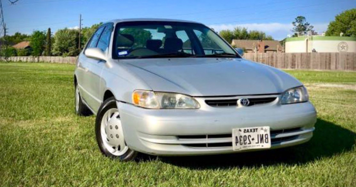 Guy Writes Brutally Honest Ad For His '99 Corolla