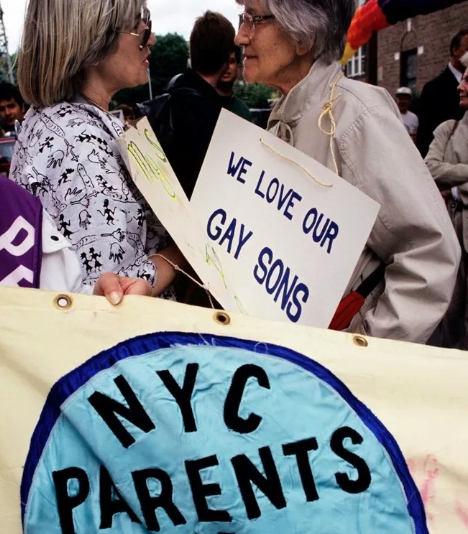 Check out These Photos of Gay Pride Parades in the 1990s